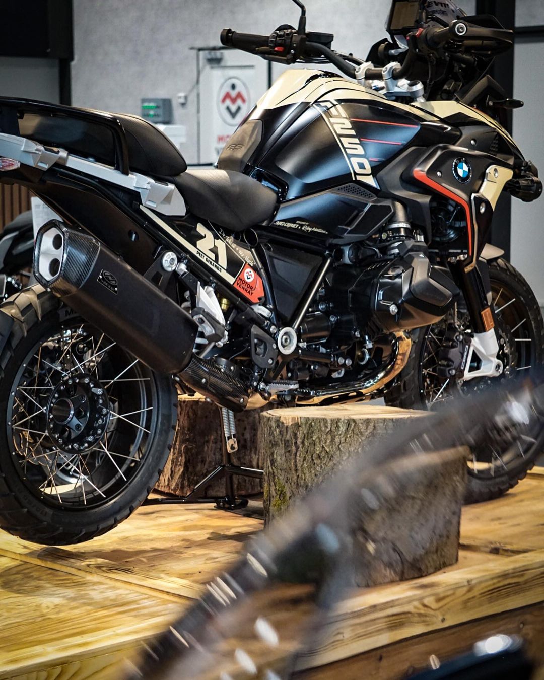 BMW R1250GS - @TROPHY_PEET x MOTOR VENRAY – Shred Graphics