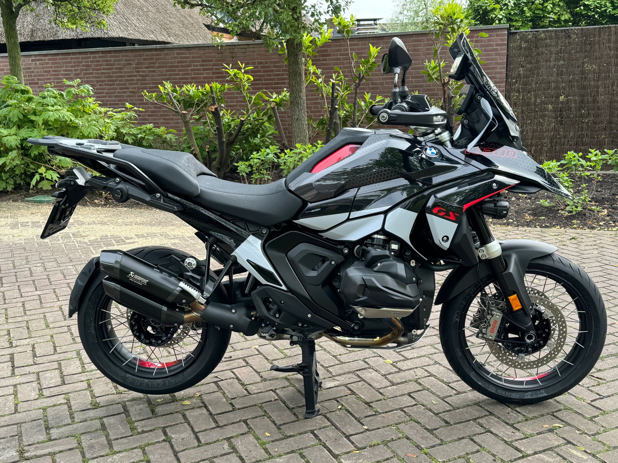 BMW R1300GS JOHN – Shred Graphics