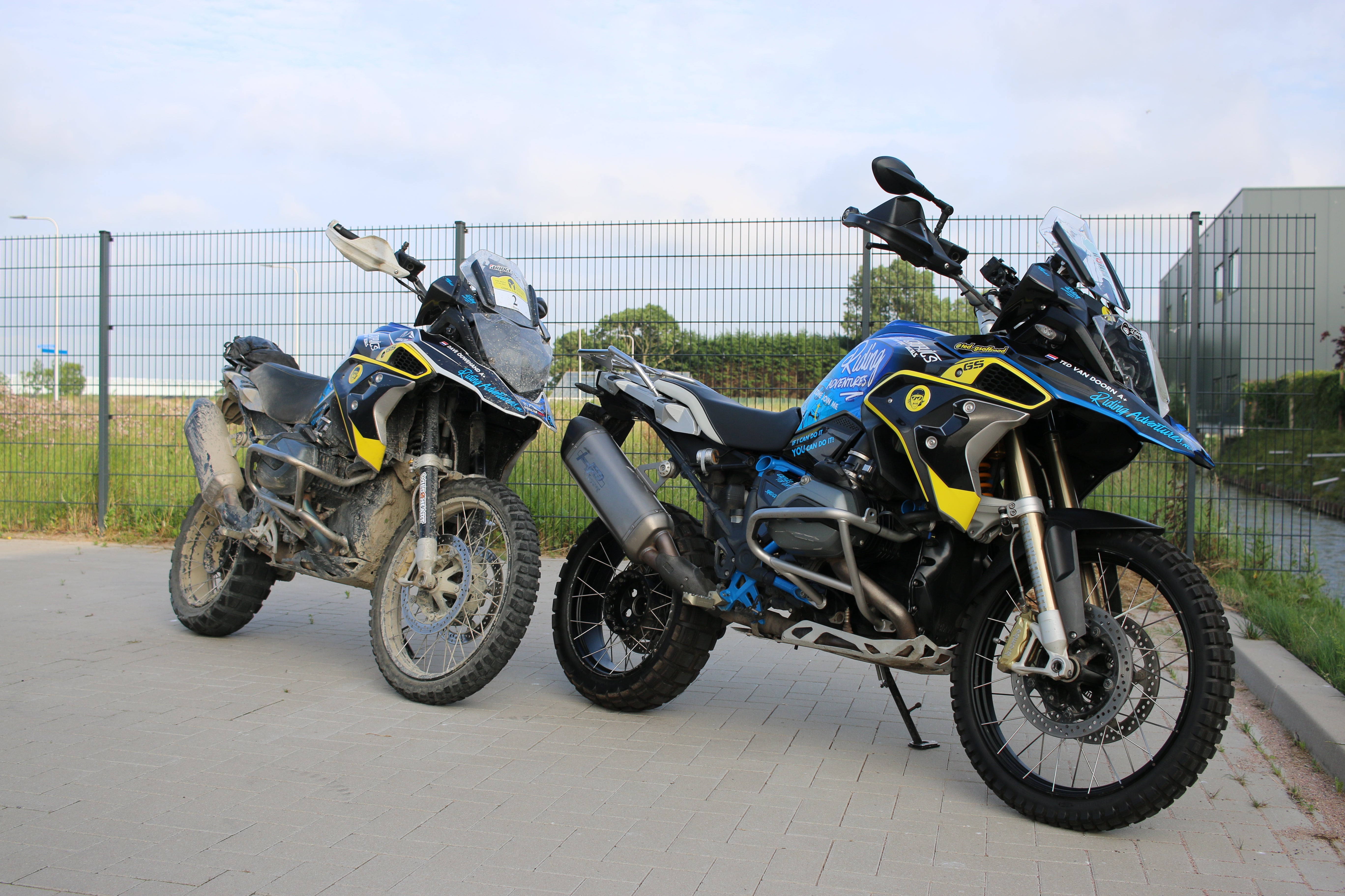 RIDING ADVENTURES R1250GS TEAM – Shred Graphics